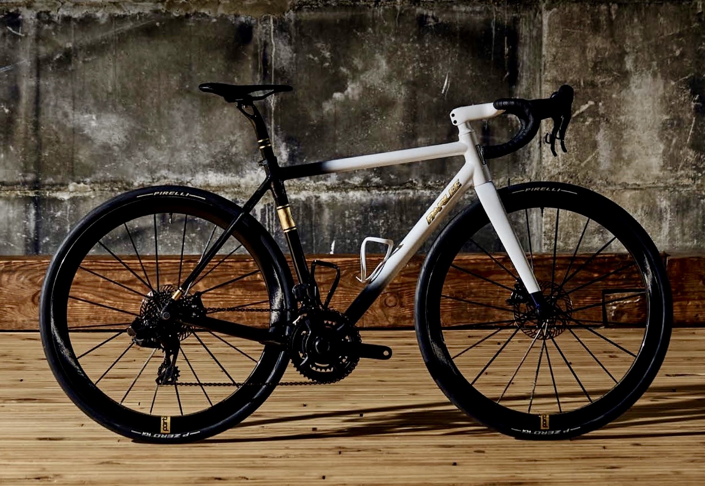 CapoVelo.com - Parlee Dazzles with Z-Zero GT 25th Anniversary Road Bike